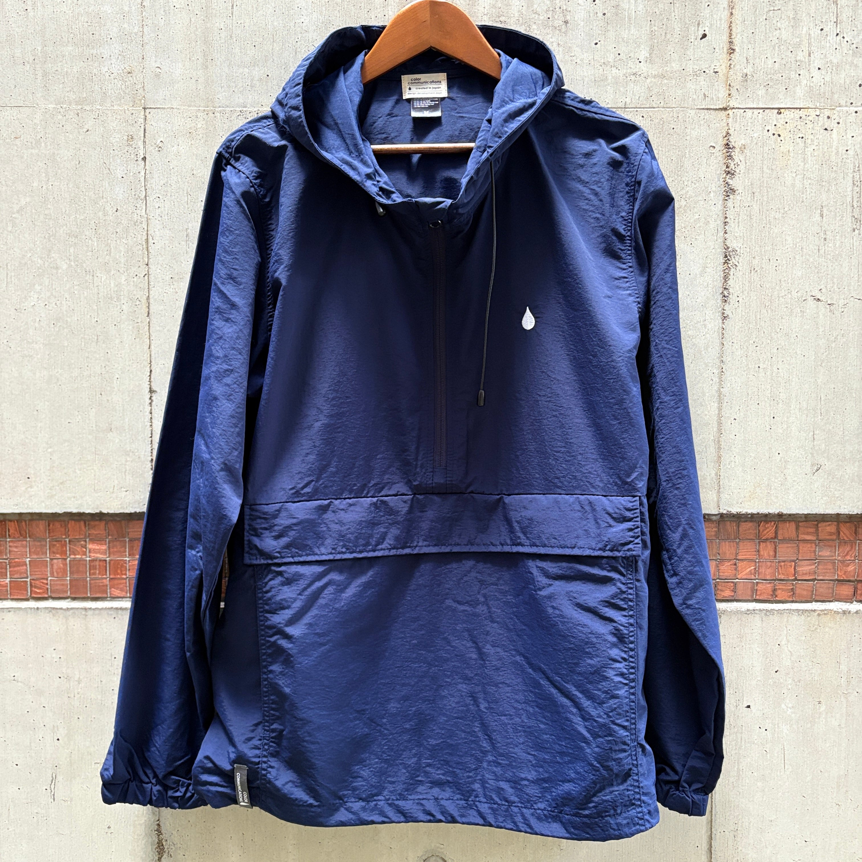 [COLOR COMMUNICATIONS] JACKET / DRIP EMB PACKABLE ANORAK - NAVY ...
